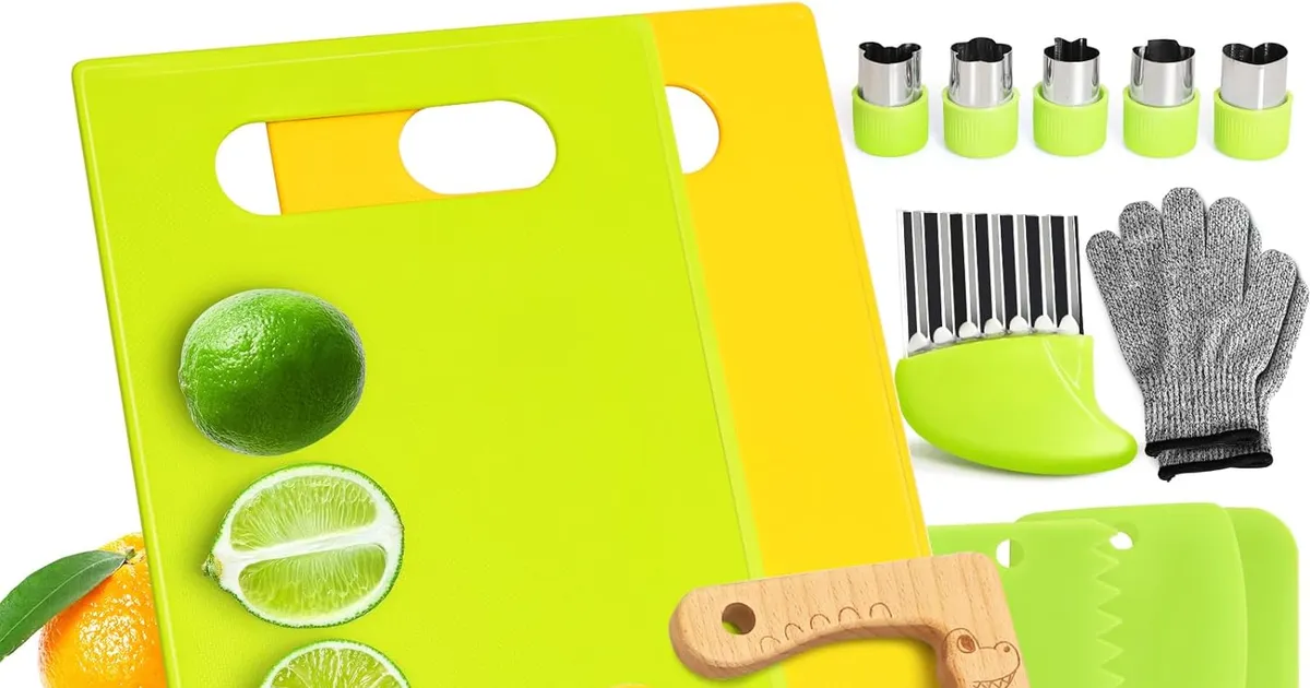Object Permanence Box | Top Montessori Toys Broken into Different Age ...